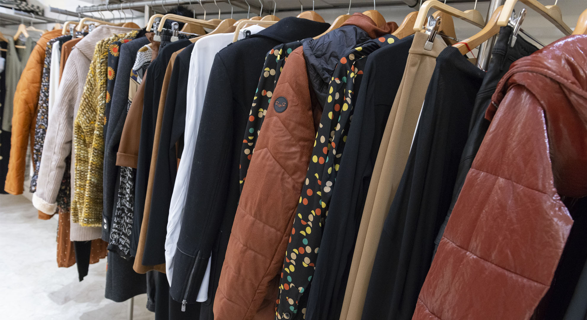 Ropa « Capote – Tienda de ropa, zapatos y complementos en Moncada